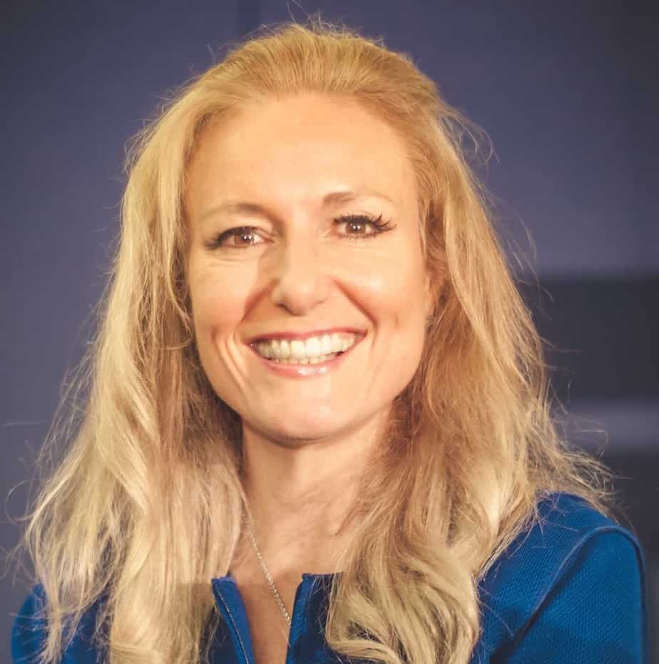 Create a Signature Story to Help Your Reputation Go Viral [Podcast]